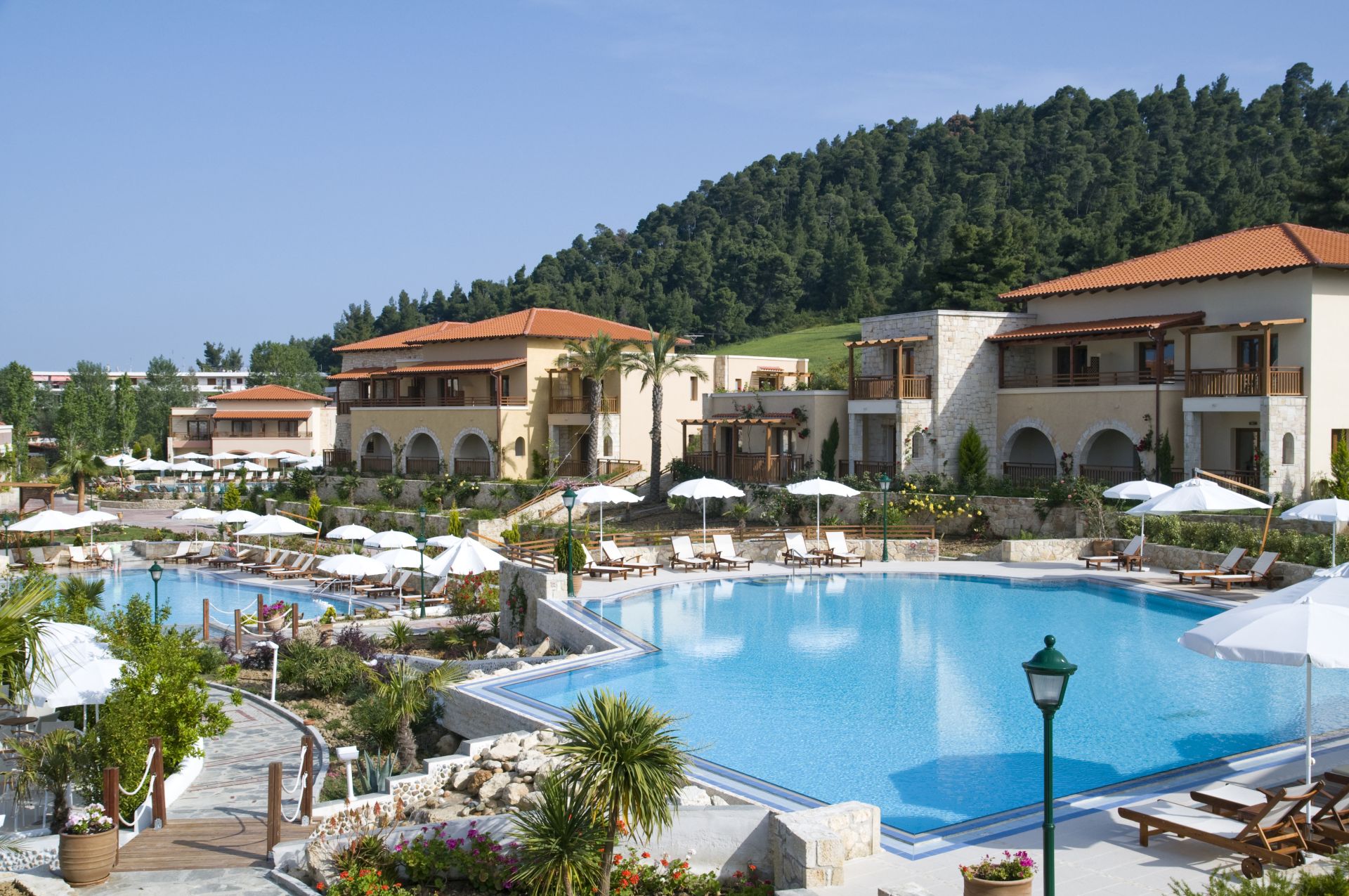 Aegean Melathron Luxury Hotel in Halkidiki, 5 star hotel kassandra ...